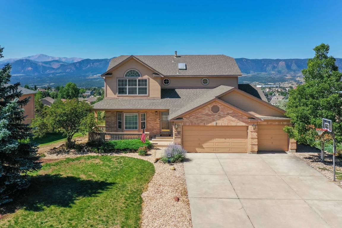 House ∙ 5 Bedrooms ∙ 13 Guests - Monument Lake, Monument