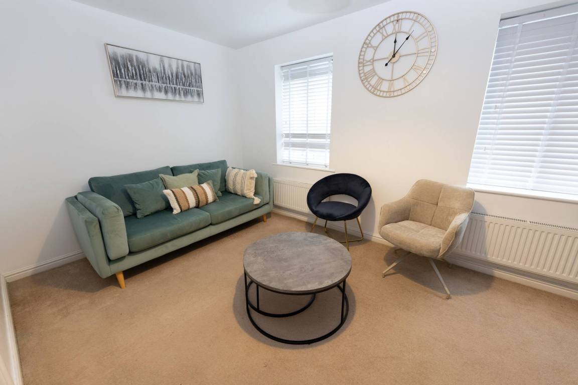 108 M² House ∙ 5 Bedrooms ∙ 9 Guests - Gloucester, UK