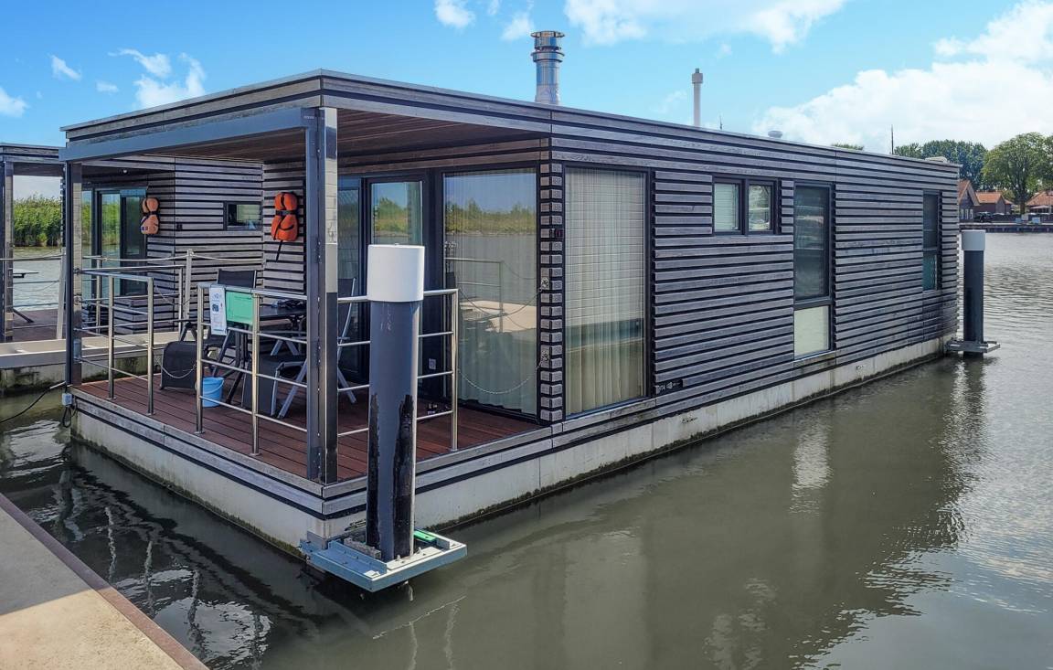 55 M² Huisboot ∙ 2 Slaapkamers ∙ 4 Gasten - Lelystad
