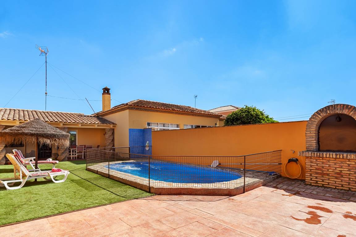 90 M² Casa ∙ 2 Habitaciones ∙ 5 Huéspedes - Conil de la Frontera