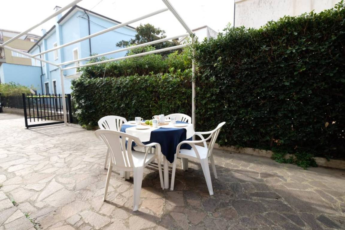 60 M² Apartment ∙ 2 Bedrooms ∙ 4 Guests - Silvi