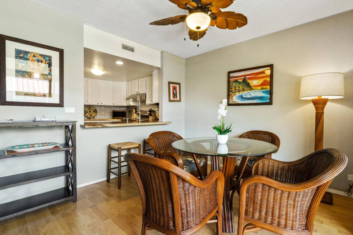 94 M² Condo ∙ 2 Bedrooms ∙ 6 Guests - Magic Sands Beach Park