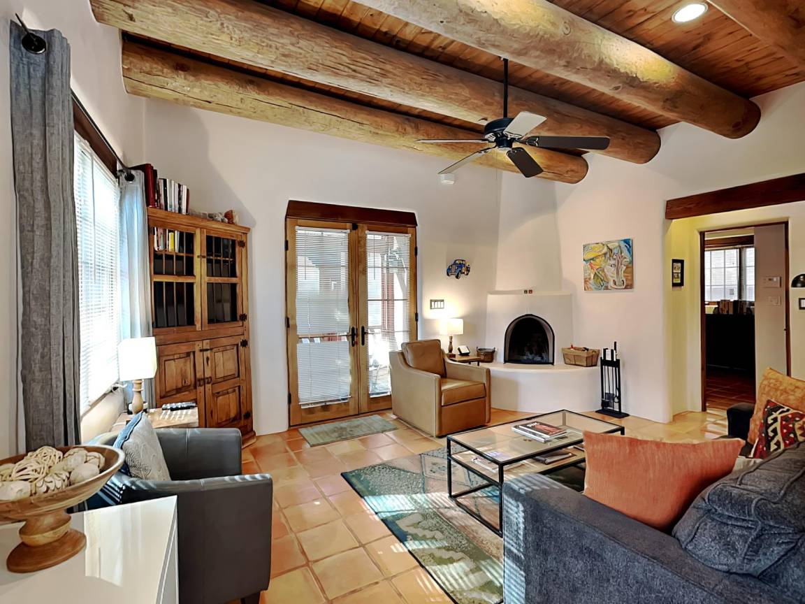 77 M² House ∙ 2 Bedrooms ∙ 4 Guests - Santa Fe, NM