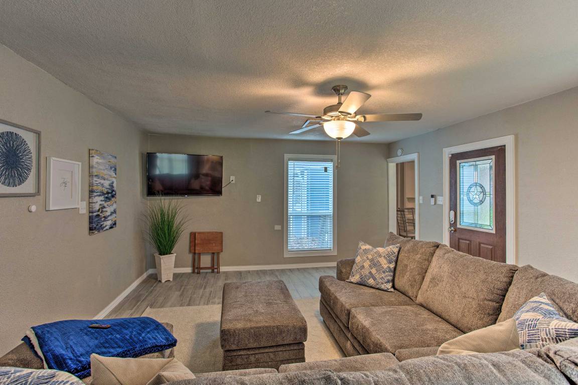 199 M² House ∙ 4 Bedrooms ∙ 12 Guests - Arlington, TX