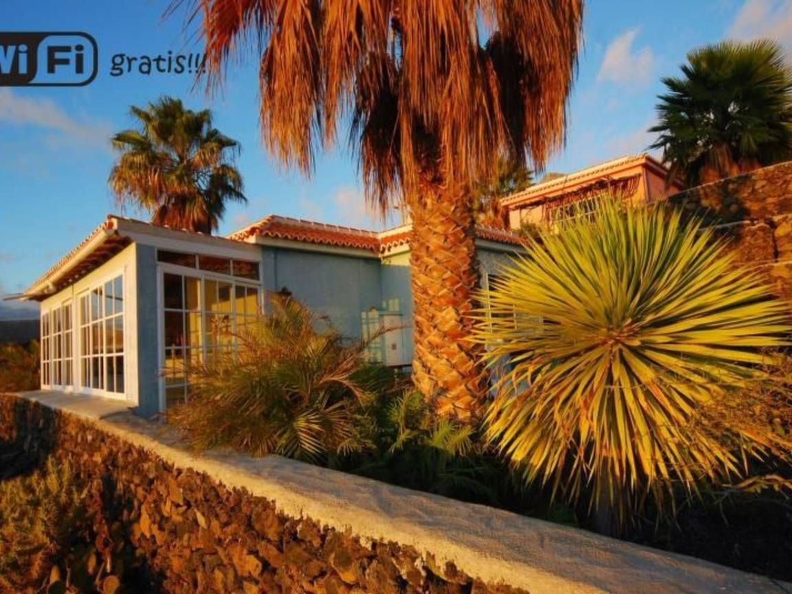 70 M² Ferienhaus ∙ 2 Schlafzimmer ∙ 2 Gäste - Puerto Naos