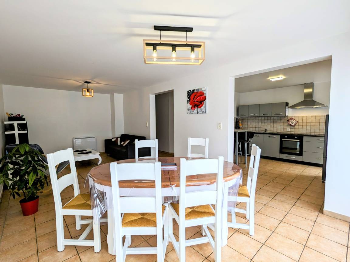 90 M² Apartamento ∙ 2 Habitaciones ∙ 4 Huéspedes - Saint-Dié-des-Vosges