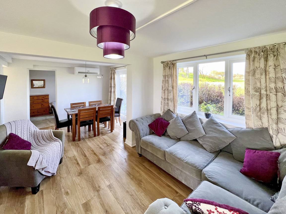 Apartment ∙ 3 Bedrooms ∙ 6 Guests - Devon