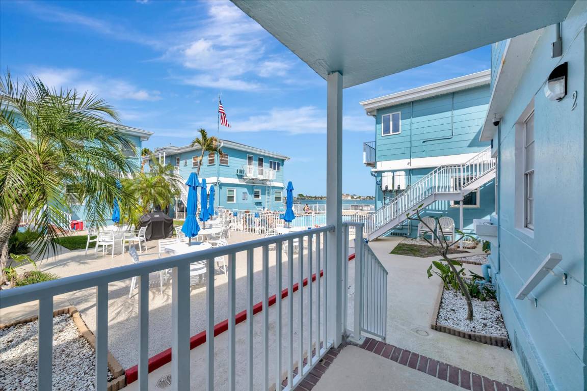Apartment ∙ 1 Bedroom ∙ 4 Guests - Clearwater Beach, FL