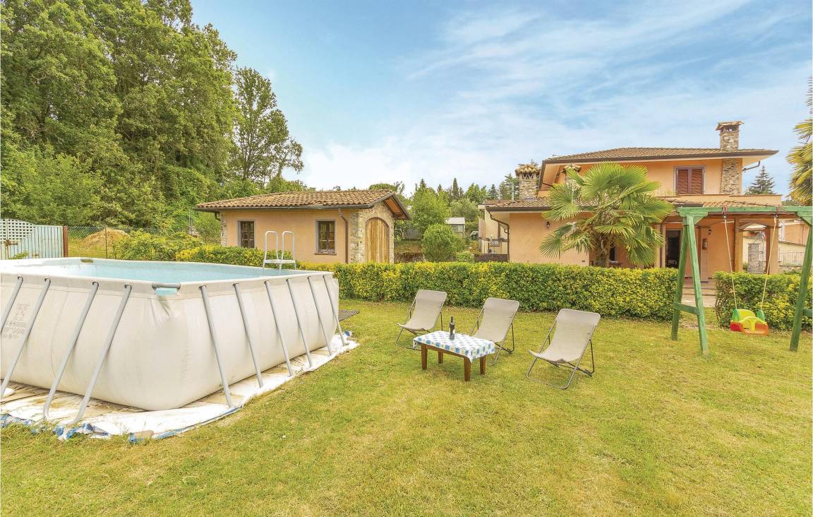 180 M² Maisonette ∙ 4 Bedrooms ∙ 8 Guests - Pietrasanta