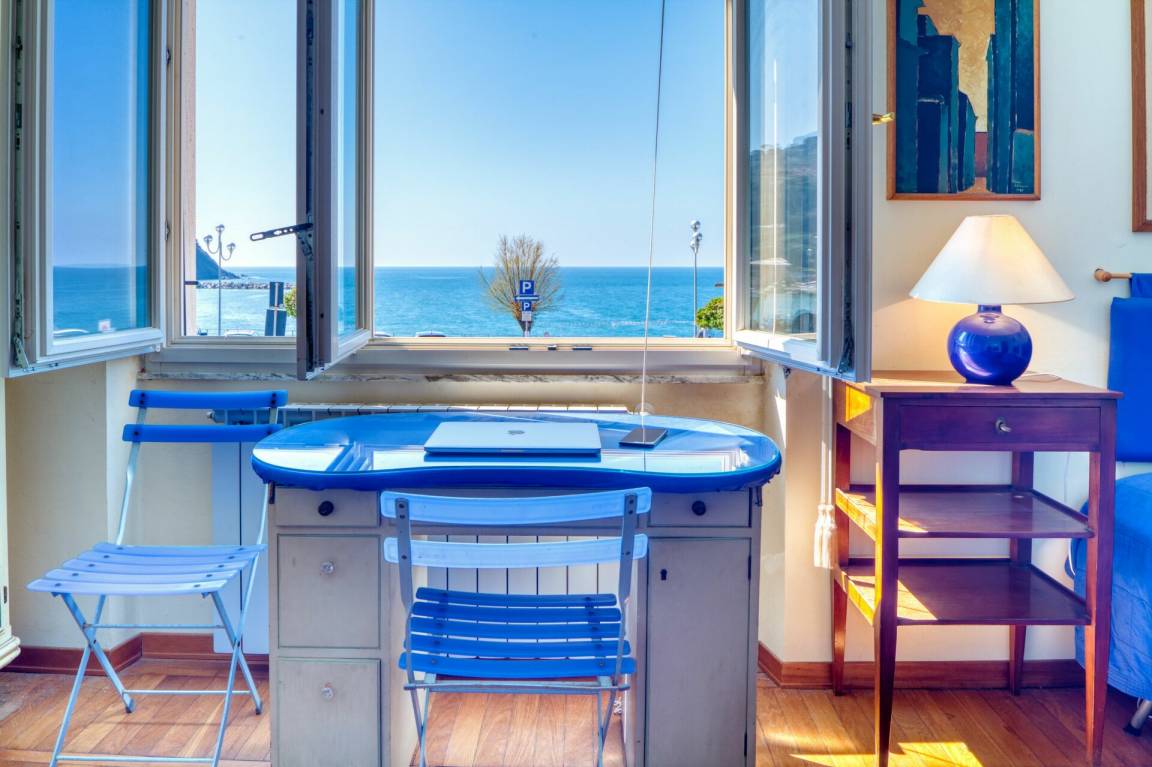150 M² Apartment ∙ 4 Bedrooms ∙ 8 Guests - Levanto
