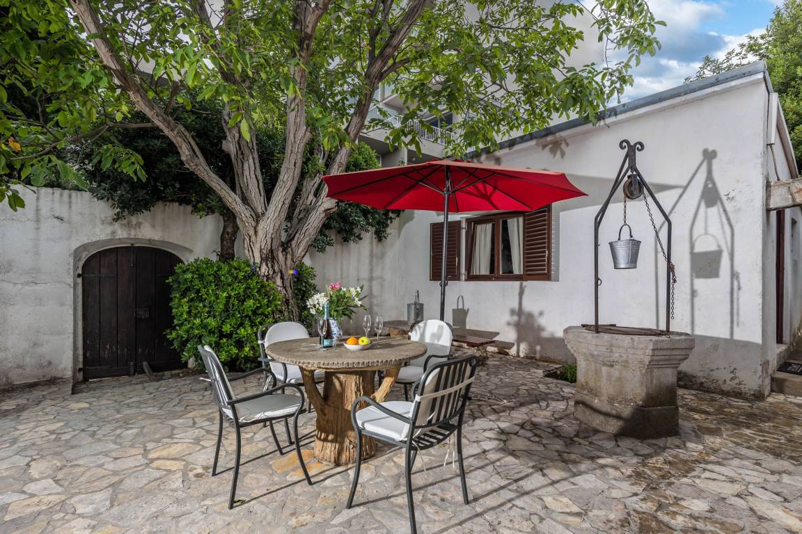90 M² House ∙ 2 Bedrooms ∙ 5 Guests - Crikvenica