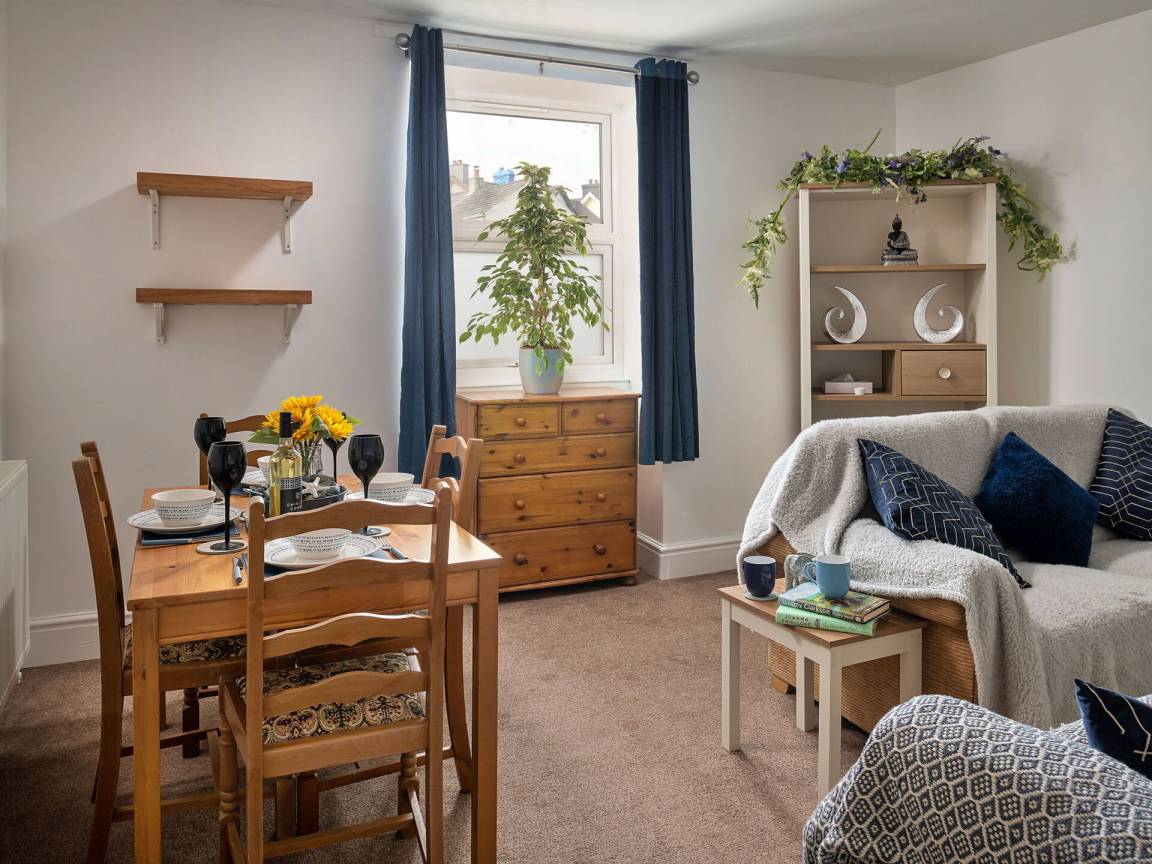 90 M² Apartment ∙ 1 Bedroom ∙ 4 Guests - Anglesey