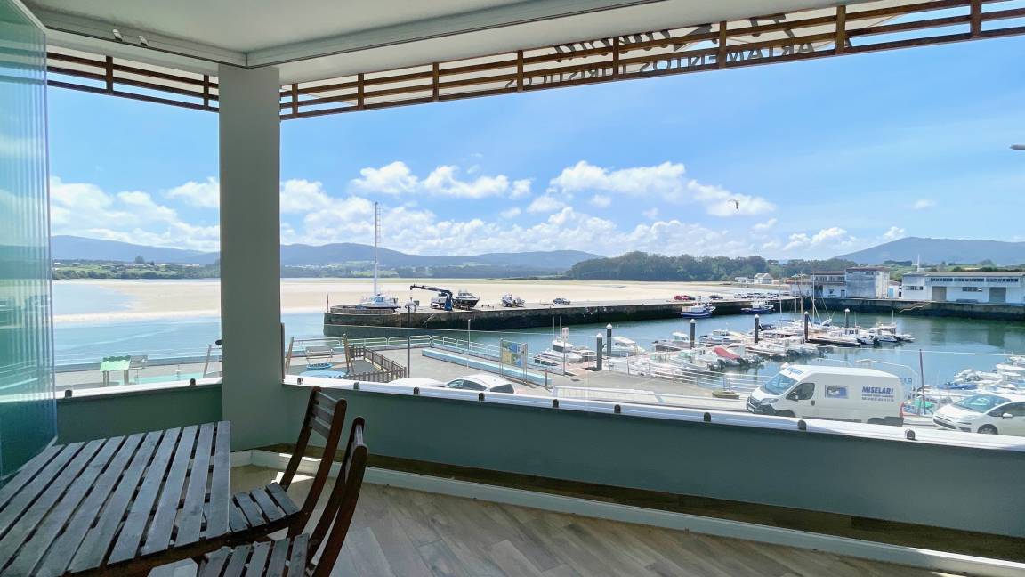 65 M² Apartamento ∙ 1 Habitación ∙ 6 Huéspedes - Burela