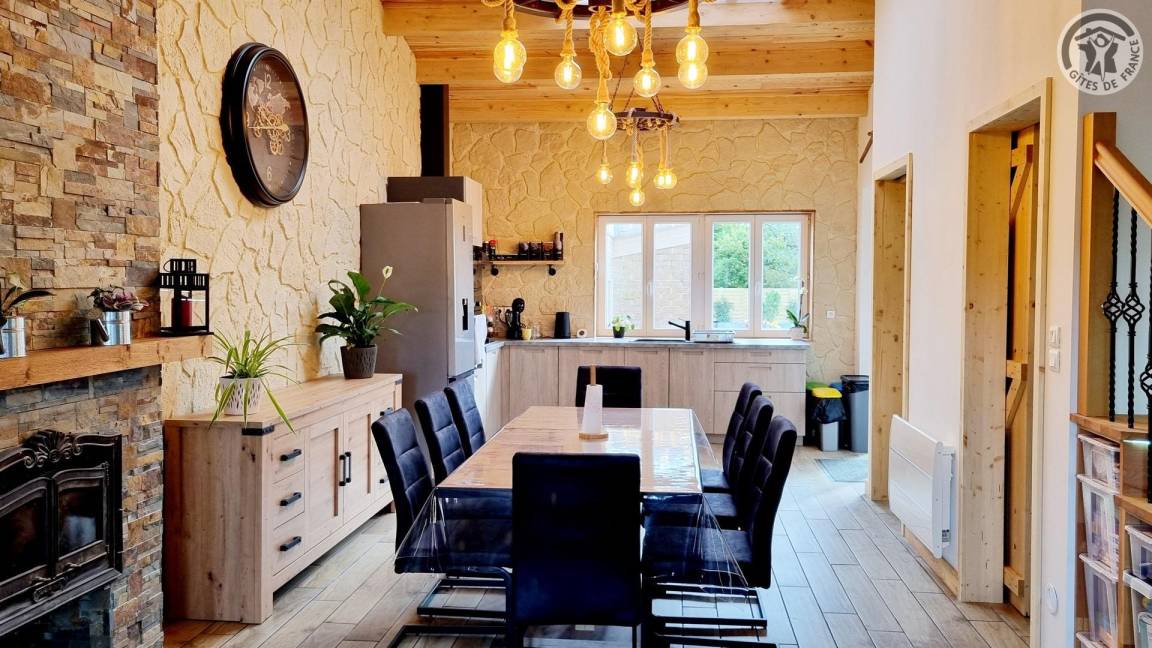 120 M² Mökki ∙ 3 Makuuhuonetta ∙ 6 Vierasta - Nord