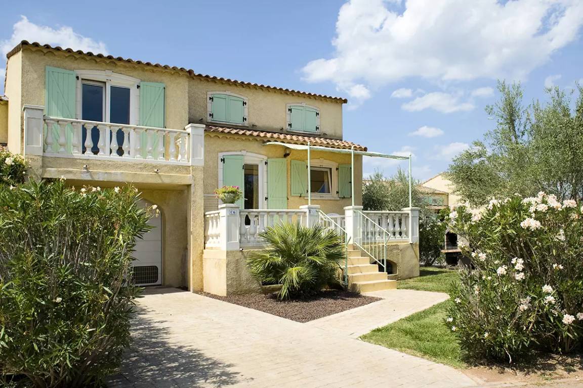 95 M² Huis ∙ 3 Slaapkamers ∙ 6 Gasten - Le Cannet-des-Maures