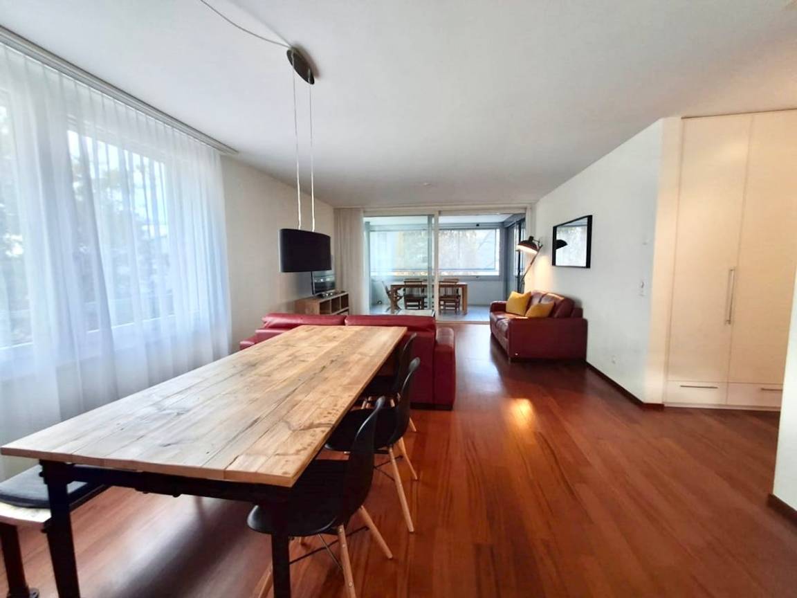 130 M² Ferienwohnung ∙ 4 Schlafzimmer ∙ 7 Gäste - Zug
