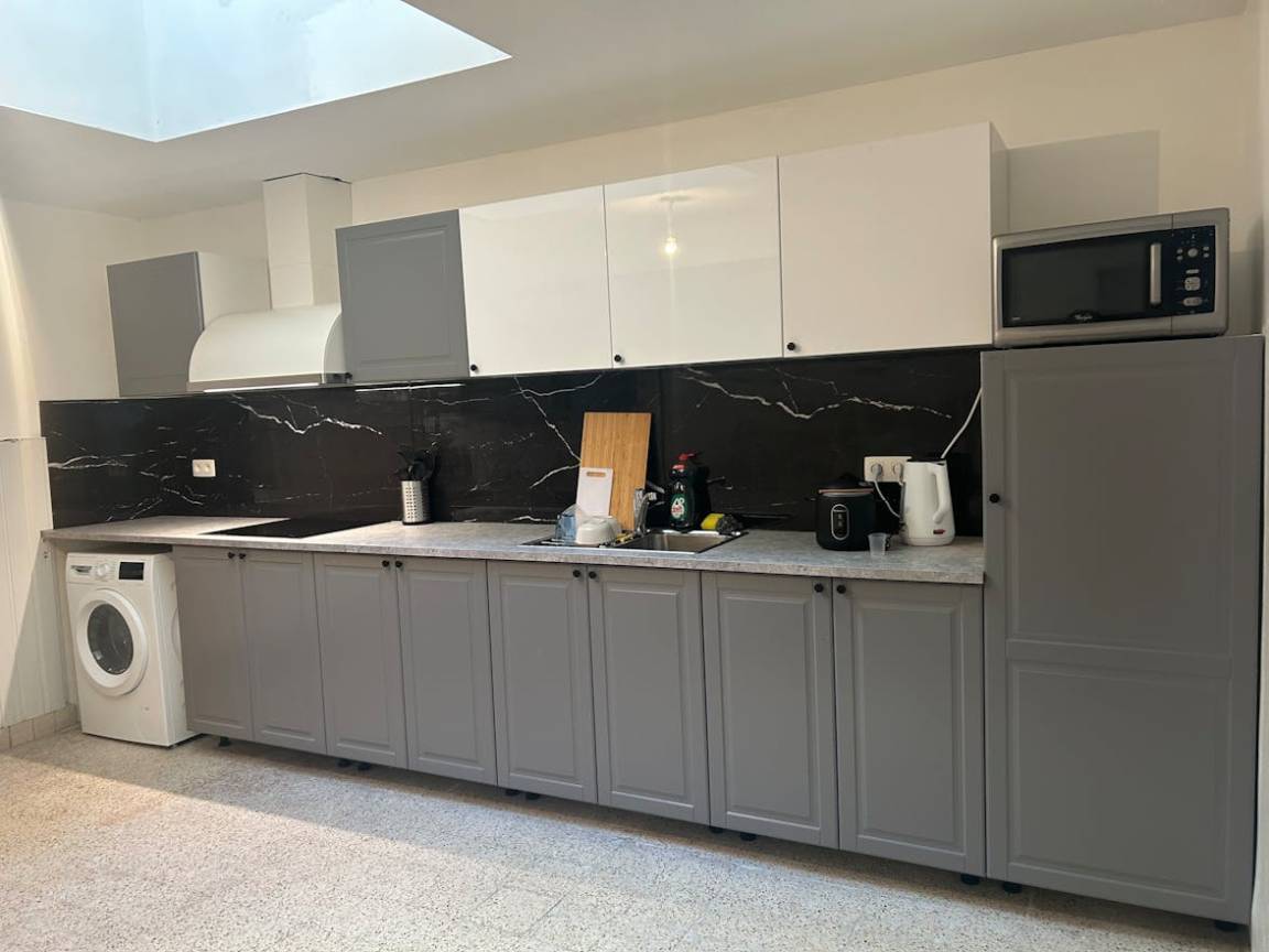 100 M² Private Room ∙ 1 Bedroom ∙ 1 Guest - Brussels