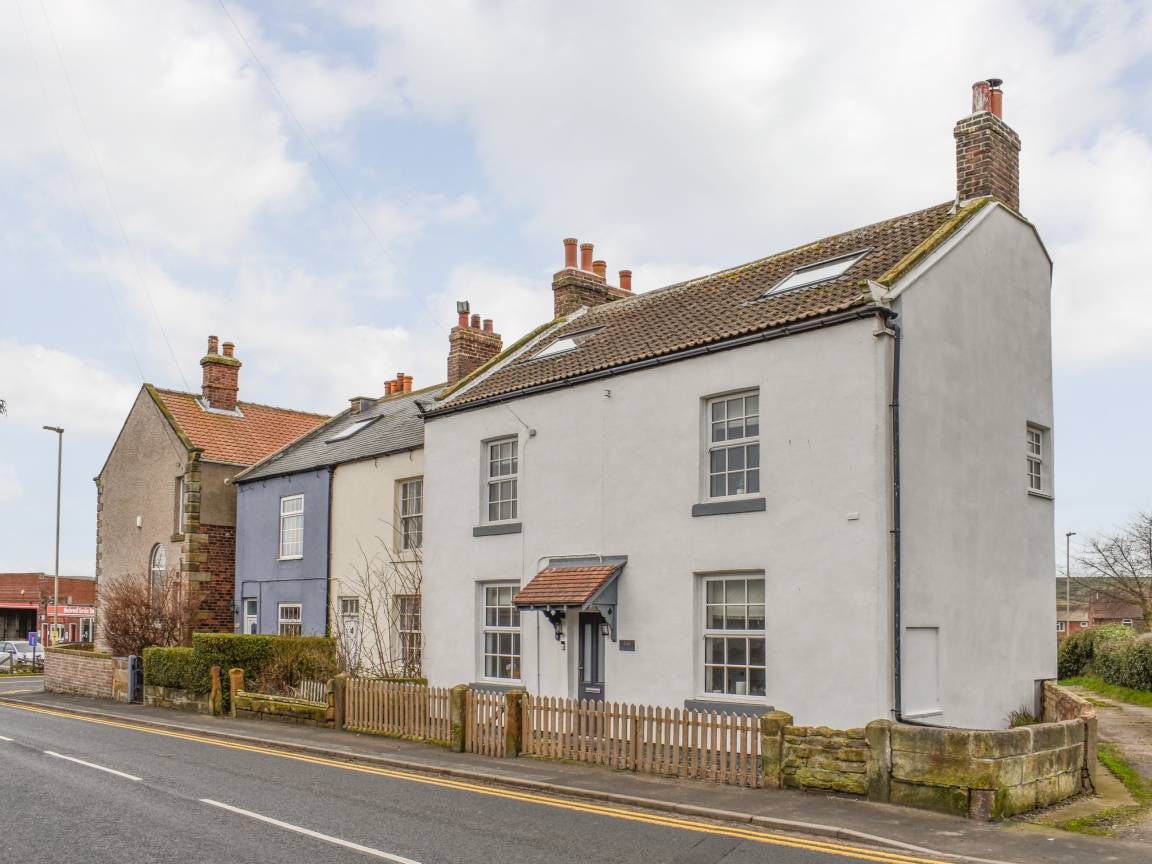 Cottage ∙ 4 Bedrooms ∙ 8 Guests - Staithes