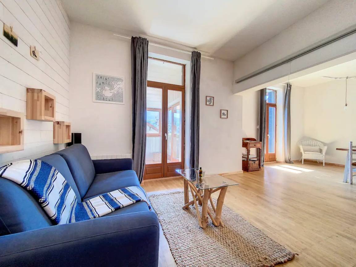 70 M² Appartement ∙ 2 Chambres ∙ 5 Personnes - Le Bourget-du-Lac