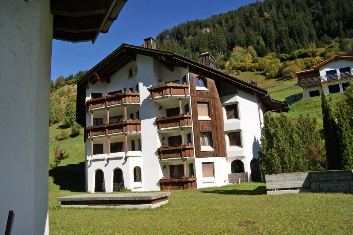 54 M² Appartement ∙ 1 Slaapkamer ∙ 4 Gasten - Savognin