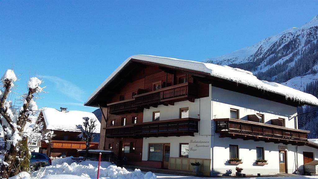 16 M² Hotel ∙ 1 Schlafzimmer ∙ 2 Gäste - Gsies