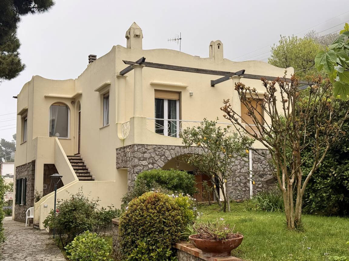 90 M² Apartamento ∙ 2 Habitaciones ∙ 5 Huéspedes - Anacapri