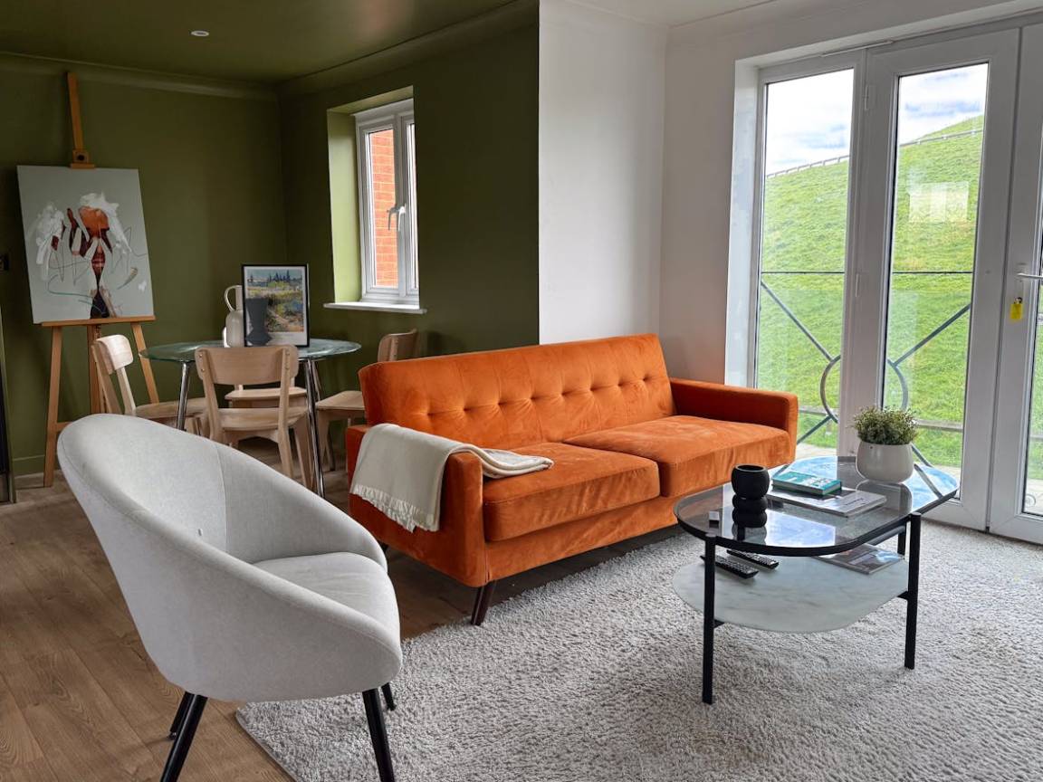 70 M² Apartment ∙ 3 Bedrooms ∙ 6 Guests - Ilford