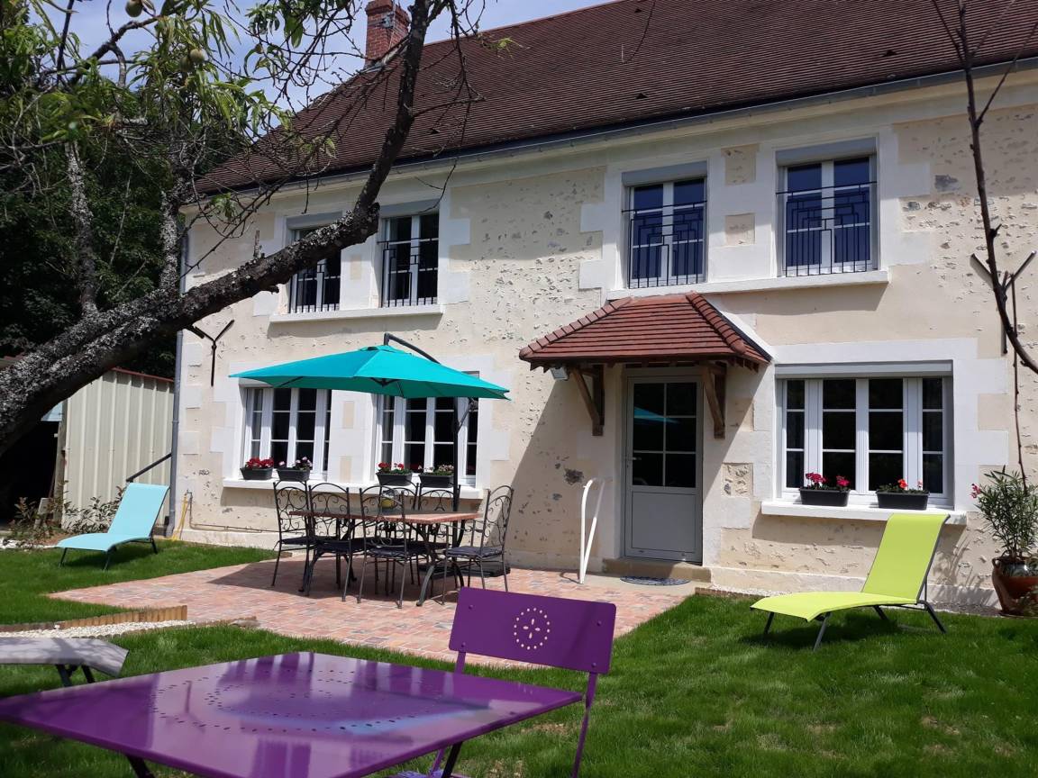 160 M² Cottage ∙ 3 Chambres ∙ 7 Personnes - Yonne