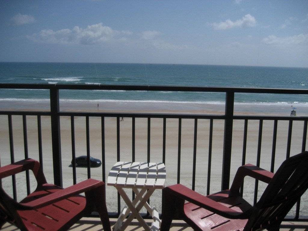 Studio Flat ∙ 4 Guests - Daytona Beach Shores, FL
