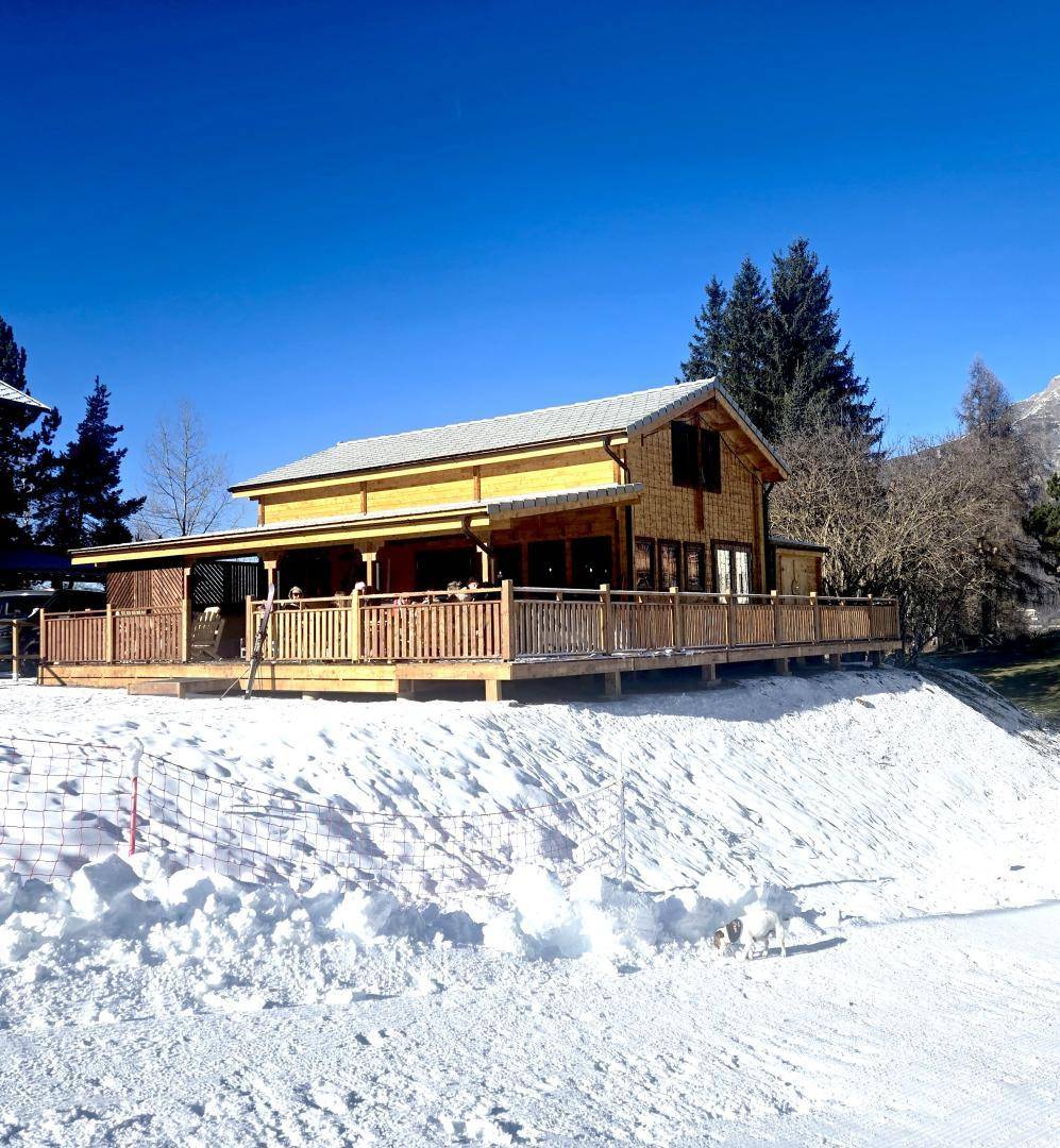 120 M² Gîte ∙ 4 Chambres ∙ 10 Personnes - Chorges