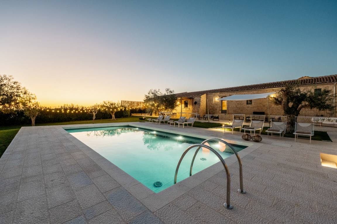 Villa ∙ 4 Schlafzimmer ∙ 18 Gäste - Pozzallo