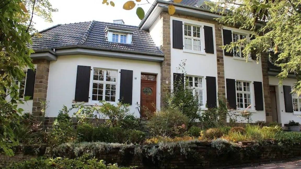 84 M² Ferienhaus ∙ 2 Schlafzimmer ∙ 4 Gäste - Engelskirchen