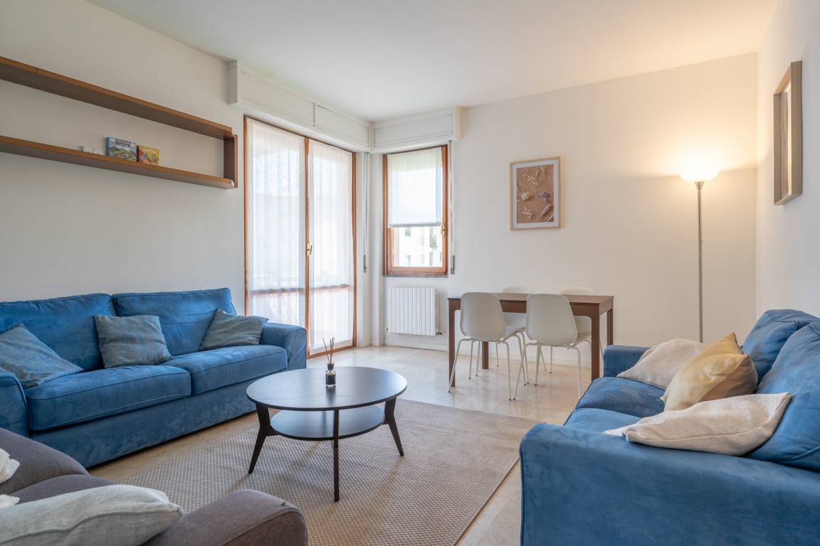 80 M² Apartamento ∙ 2 Habitaciones ∙ 6 Huéspedes - Lecco