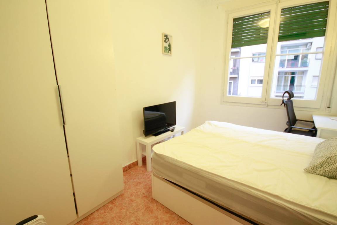 150 M² Private Room ∙ 1 Bedroom ∙ 1 Guest - Barcelona