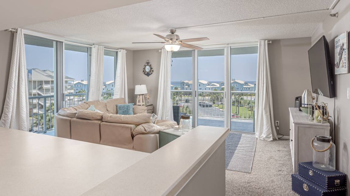 129 M² Condo ∙ 3 Bedrooms ∙ 6 Guests - Pensacola Beach, FL