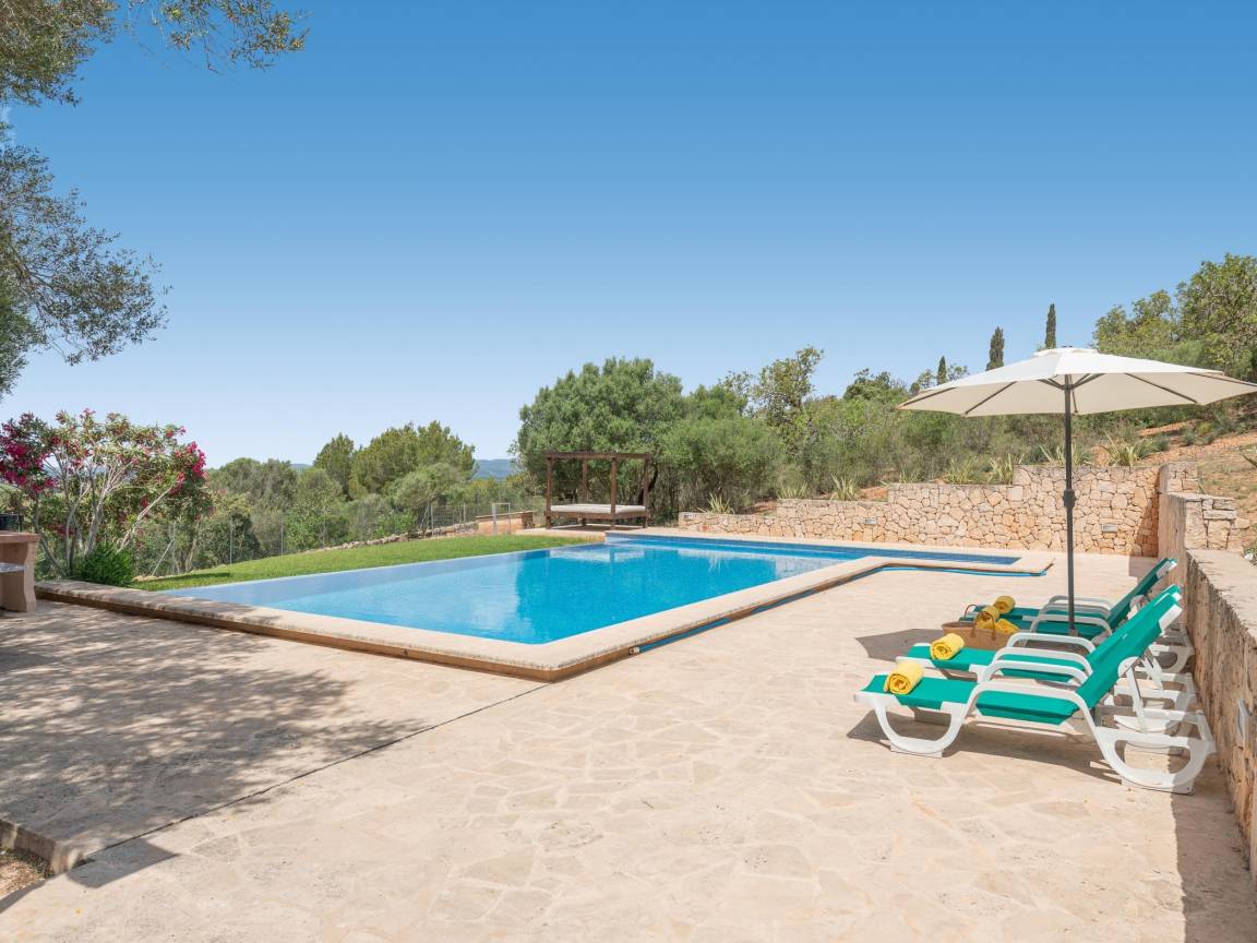 750 M² Villa ∙ 9 Chambres ∙ 18 Personnes - Felanitx