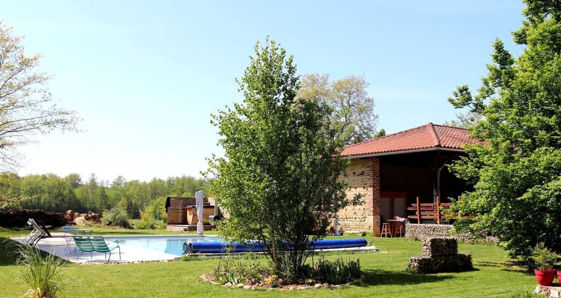 116 M² Gîte ∙ 3 Chambres ∙ 10 Personnes - Ain