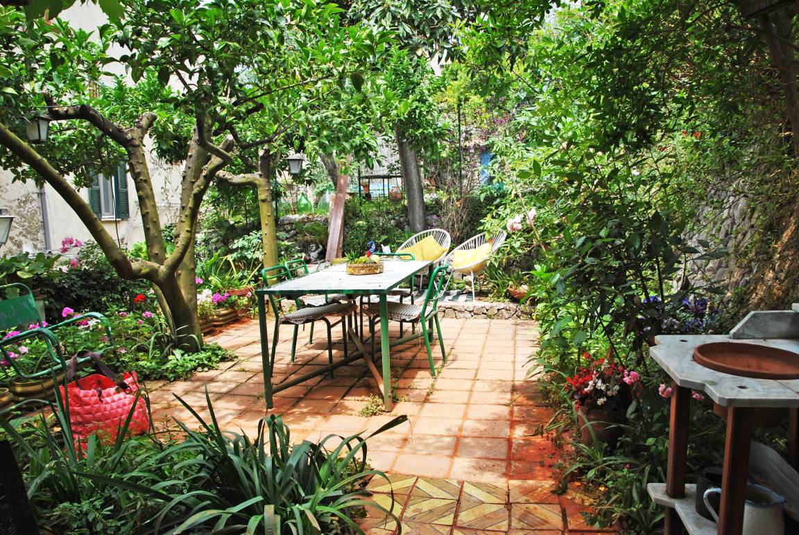 70 M² Talo ∙ 2 Makuuhuonetta ∙ 5 Vierasta - Formia