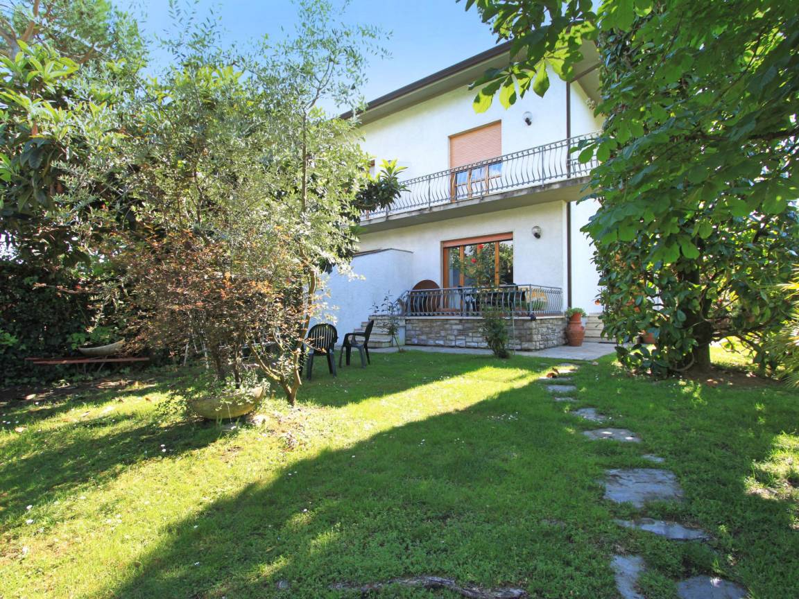 110 M² Ferienhaus ∙ 4 Schlafzimmer ∙ 5 Gäste - Forte dei Marmi