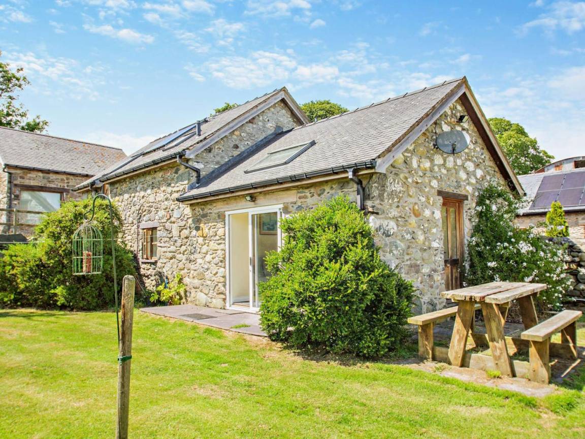 Cottage ∙ 2 Bedrooms ∙ 4 Guests - Conwy