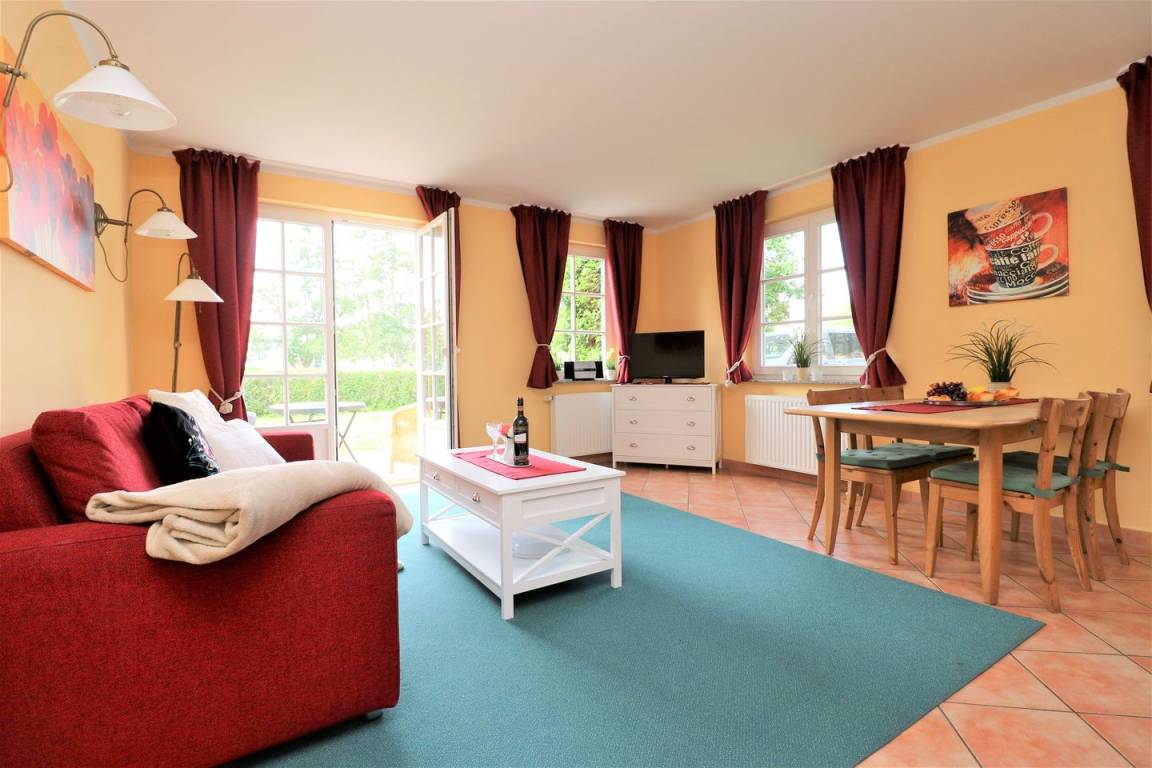 71 M² Ferienwohnung ∙ 2 Schlafzimmer ∙ 6 Gäste - Wustrow