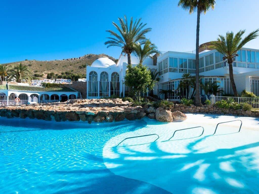 60 평방 미터 아파트  ∙ 침실 2개 ∙ 게스트 5명 - 프리질리아나