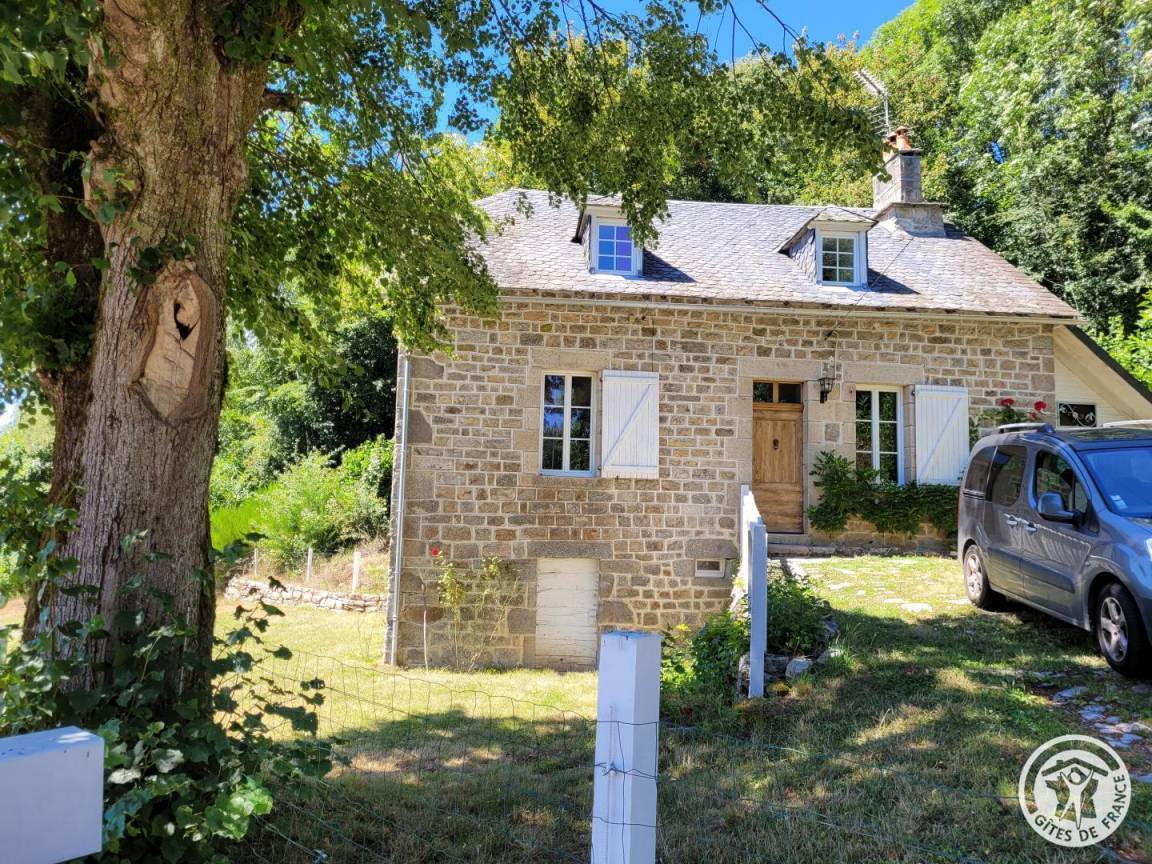 100 M² Gîte ∙ 2 Chambres ∙ 4 Personnes - Limousin