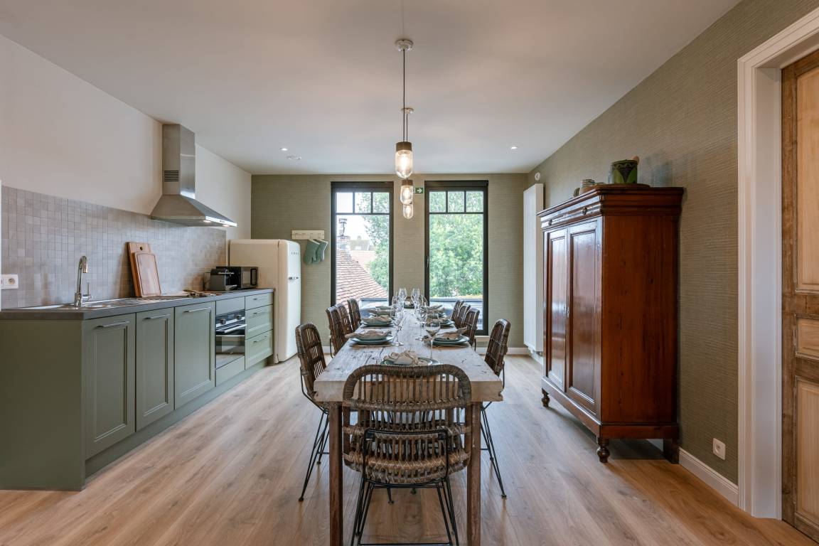 150 M² Appartement ∙ 5 Slaapkamers ∙ 10 Gasten - Beernem
