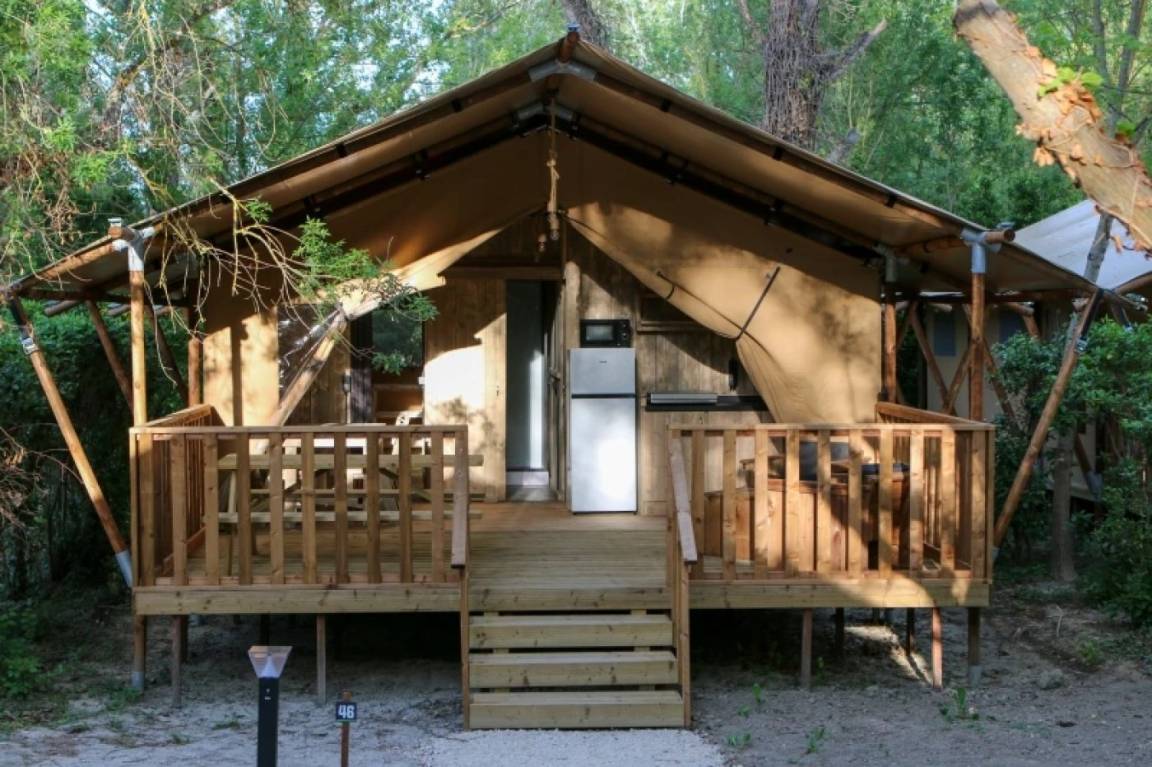 27 M² Tente ∙ 2 Chambres ∙ 4 Personnes - Villeneuve-lès-Avignon