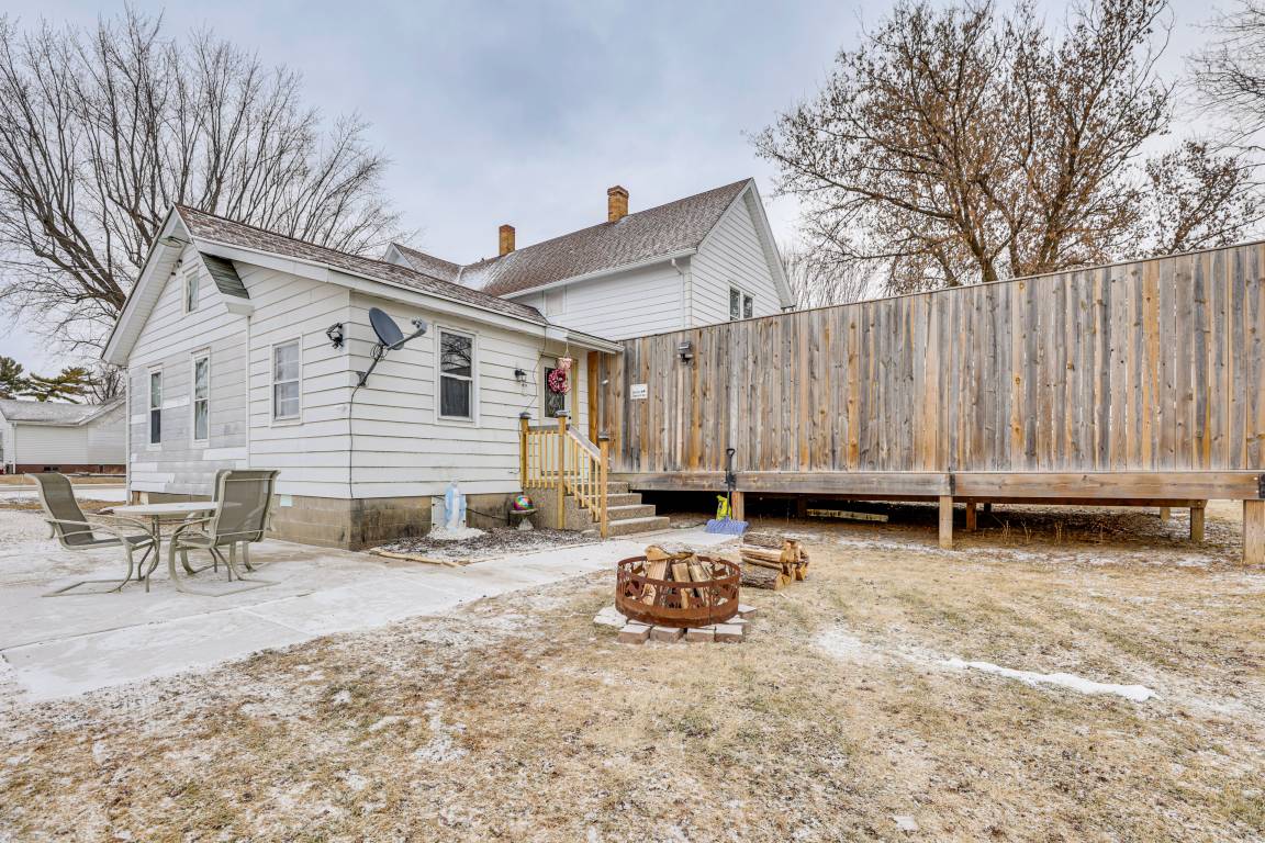 111 M² Apartment ∙ 2 Bedrooms ∙ 6 Guests - Natural Bridge State Park, North Freedom