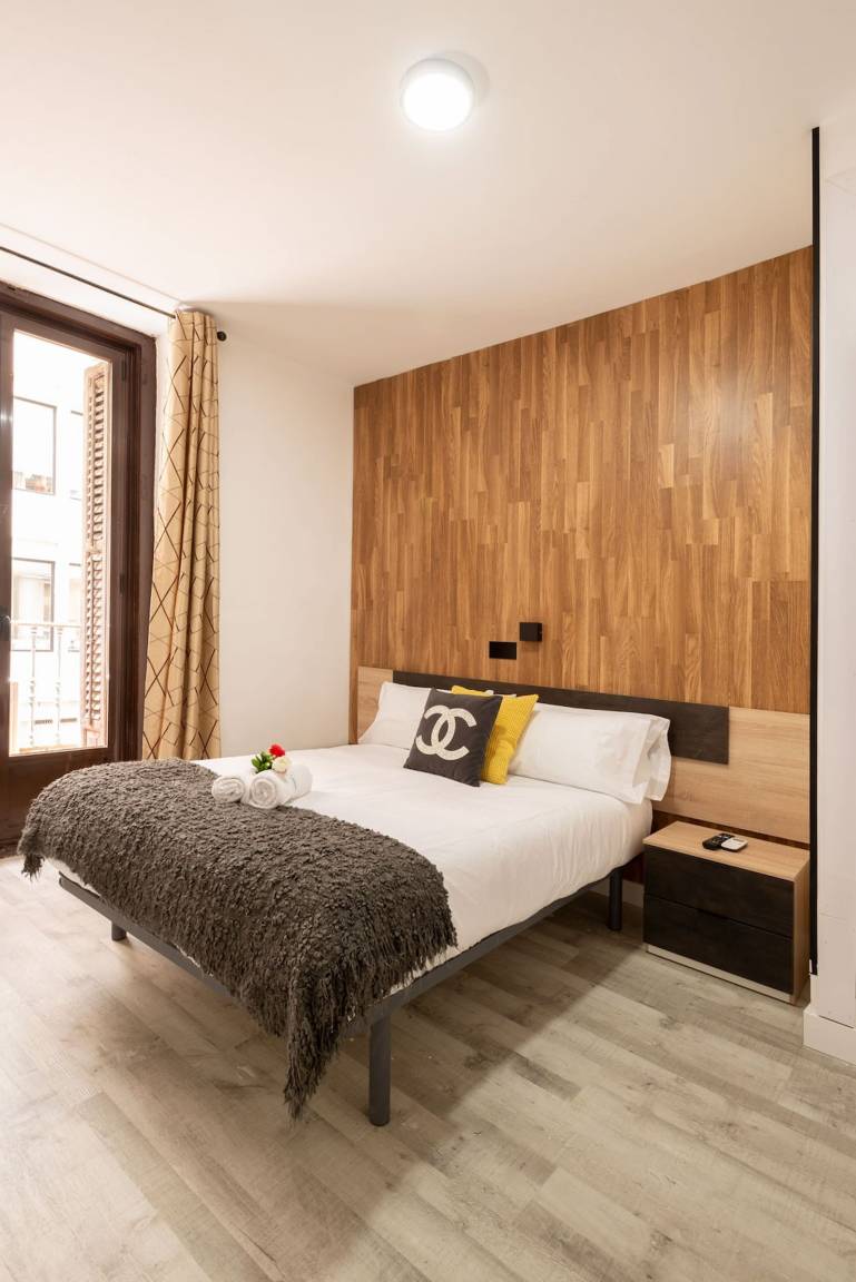 62 M² Apartamento ∙ 3 Habitaciones ∙ 8 Huéspedes - Chueca