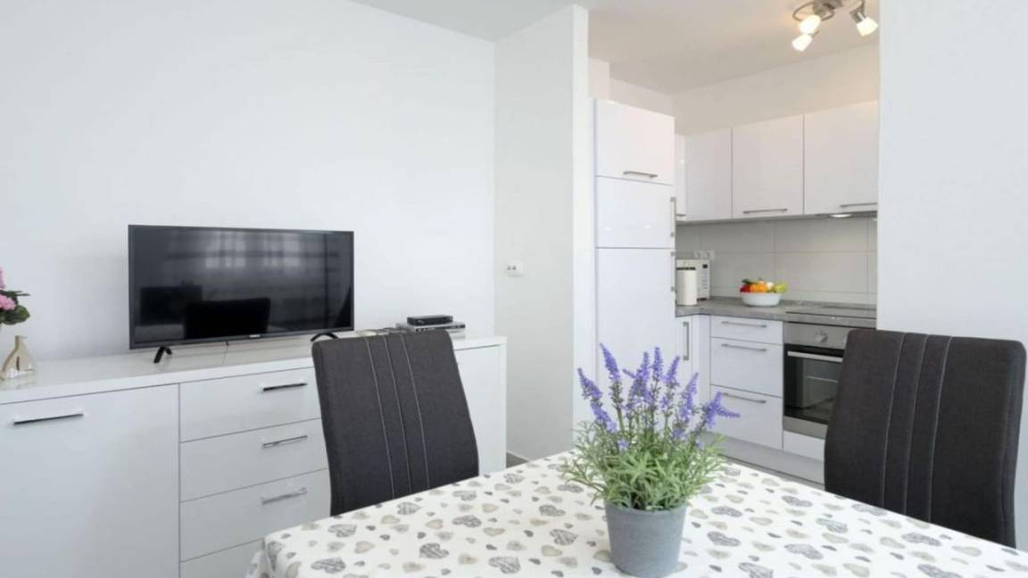 40 M² Apartment ∙ 1 Bedroom ∙ 2 Guests - Stari Grad