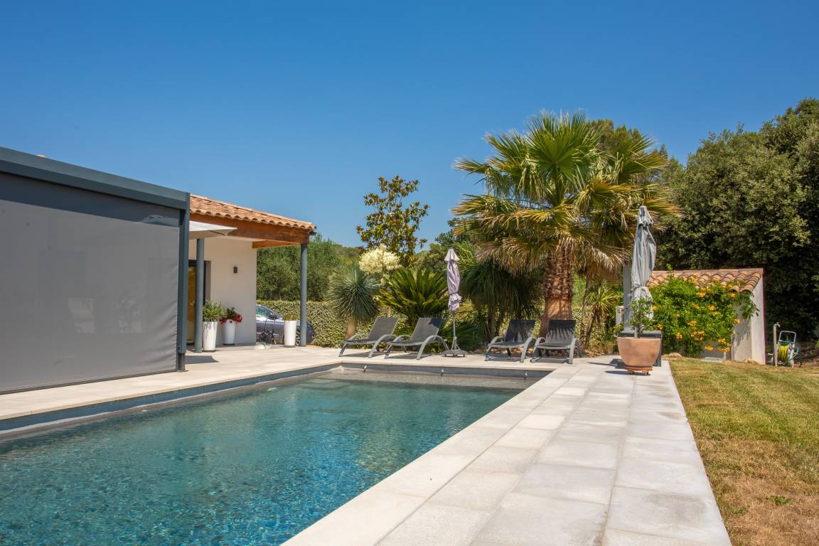 39 M² Studio Flat ∙ 2 Guests - Draguignan