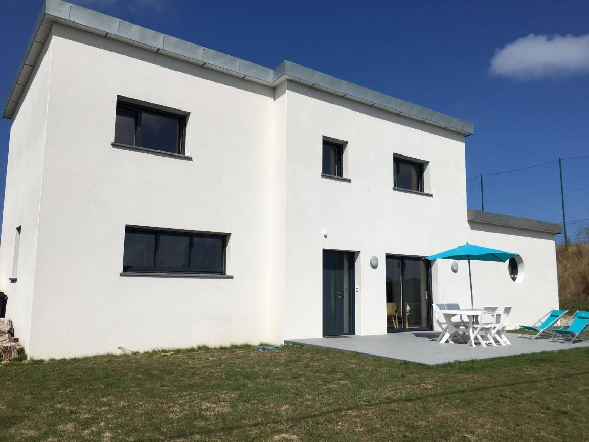 130 M² Maison De Vacances ∙ 4 Chambres ∙ 9 Personnes - Santec